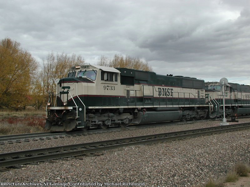BNSF 9733